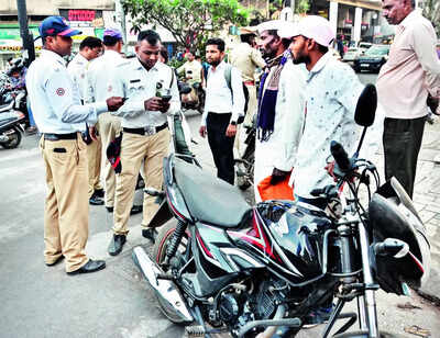 Rto: Rto Tells 150 Organizations To Make Helmets Compulsory | Nashik ...
