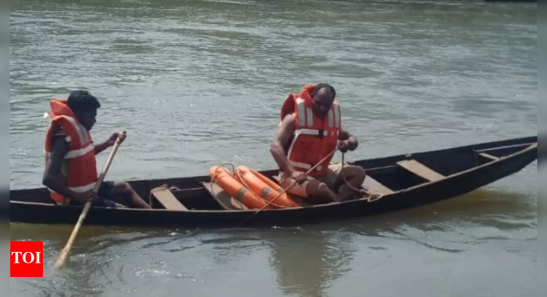 Andhra Pradesh: Two missing, three rescued as boat capsizes in Sileru ...