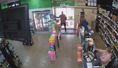 Man tries to steal liquor but doesn't succeed, incident caught on CCTV ...