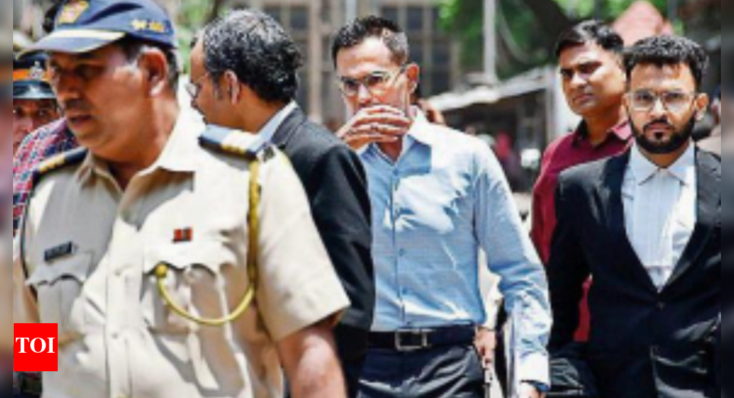 Cordelia drug burst case: Inquiry team hid info to give Aryan Khan clean chit, says Sameer ...