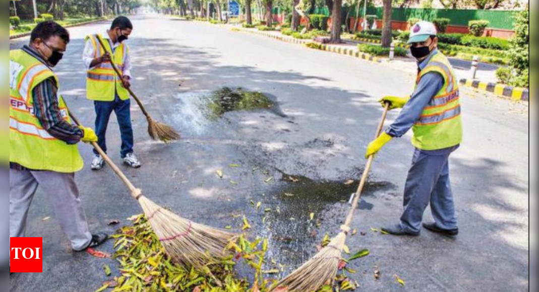 MCD puts on hold decision to transfer road cleaning job | Delhi News ...