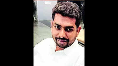 Uts Managing Director Surrenders Before Court | Coimbatore News - Times of India