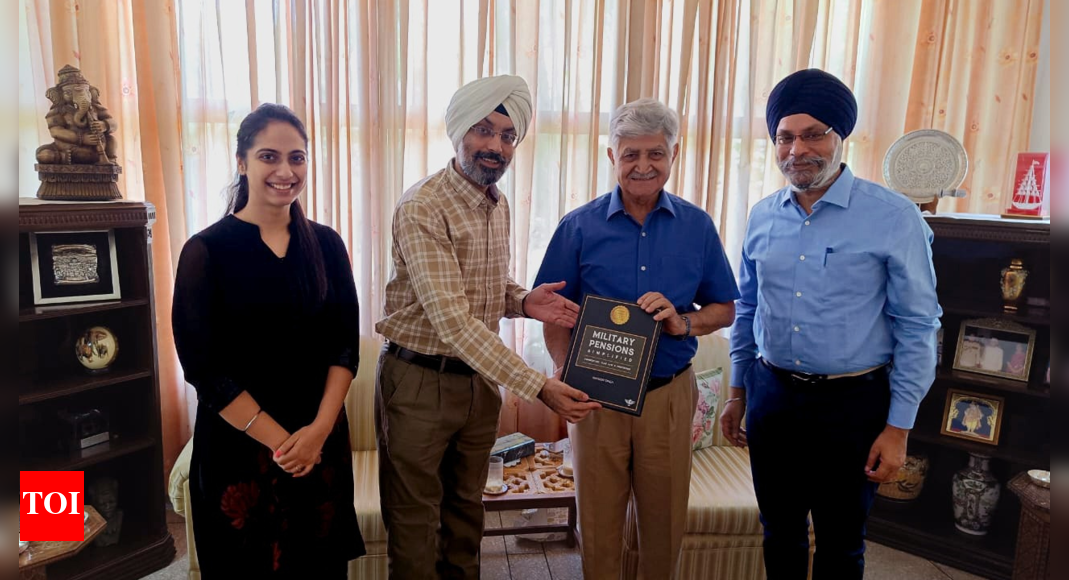 Former Army chief General VP Malik releases book on military pensions ...