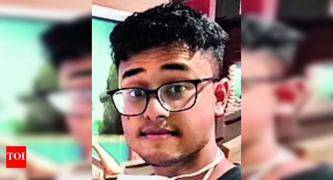 Iit: Bengal Cops To Send Iit Boy’s Body Back | Kolkata News - Times of ...