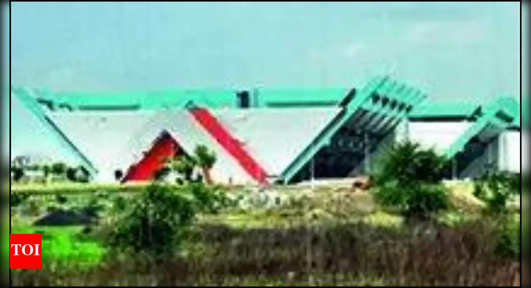 Sez: Ministry Questions ₹200 Crore Unutilized Land In Mihan-sez ...