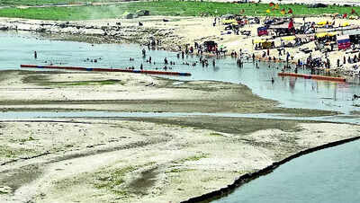 Citizens: Severe Heat Wave Forces Residents To Stay Indoor | Allahabad News - Times of India