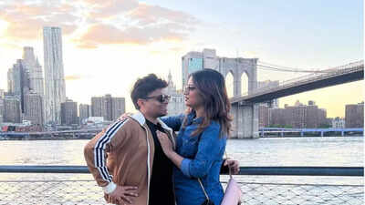 Roosha Chatterjee and hubby Anuran Roychowdhury enjoy a celebratory ...