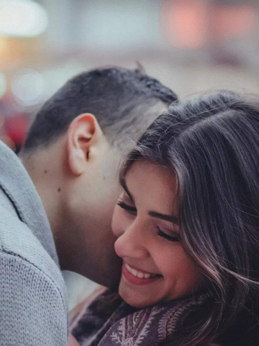 Relationship Tips: 9 signs your relationship is moving too fast | Times ...