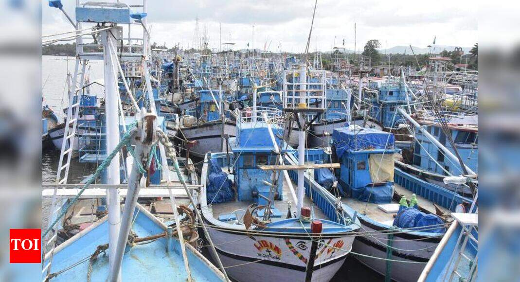 Biparjoy: IMD advises curbs on ops at ports, Naval bases | Goa News ...