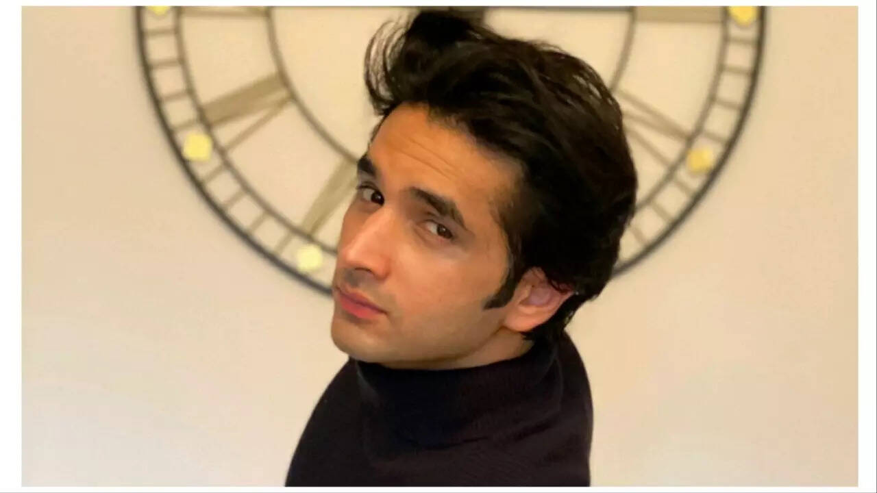 Reza Ahmed's Instagram, Twitter & Facebook on IDCrawl