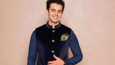 Actor Devarshi Shah wows fans with a captivating dance video | Gujarati ...