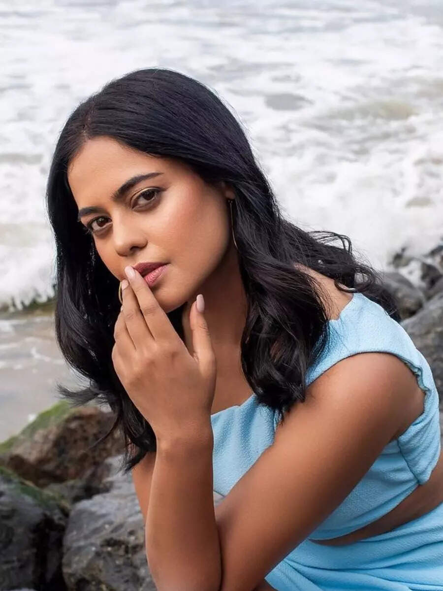 Bindhu Madhavi's striking poses might steal your hearts | Times of India