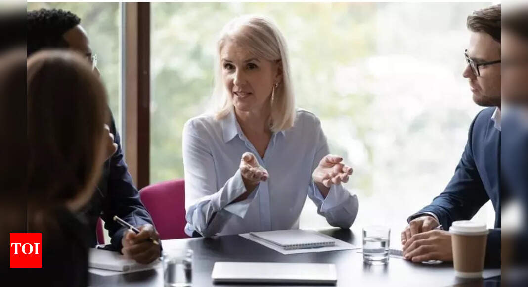 Leader vs Manager: Top 10 Distinctions - Times of India