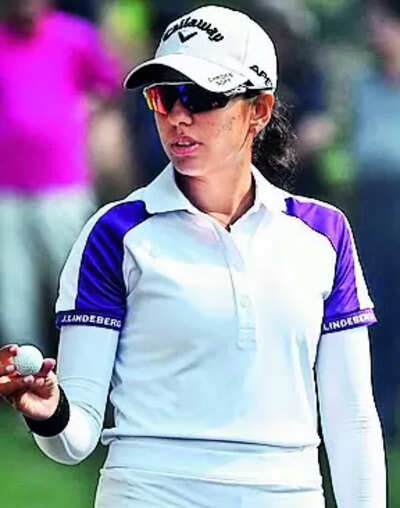 Gaurika Shoots 68, Hits The Front | Bengaluru News - Times of India