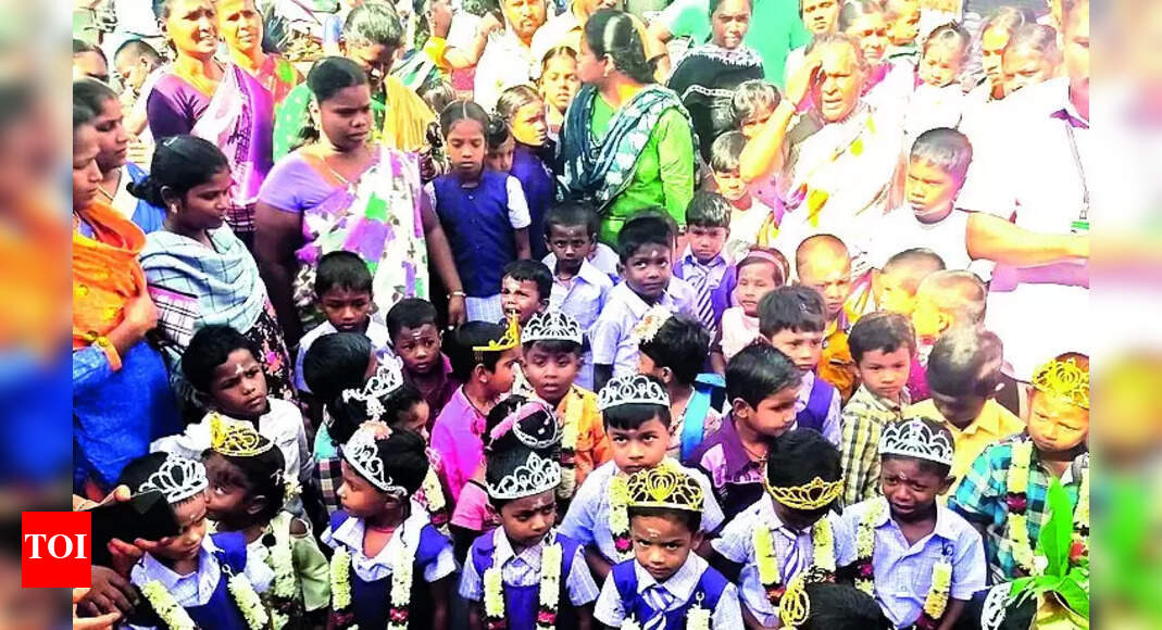Primary, Middle Schools Give Warm Welcome To Students On First Day | Trichy News - Times of India