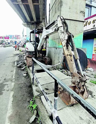 Pwd: Pwd Starts Pre-monsoon Drain Cleaning During Rains | Kochi News ...