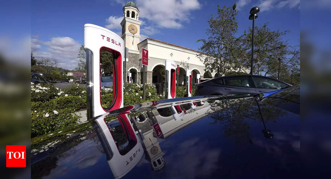 Tesla: GM to integrate Tesla charging standard in future EVs - Times of ...