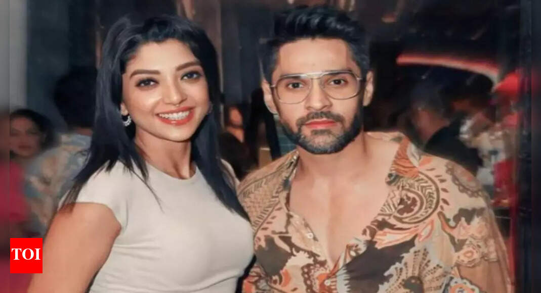 Gourab Chatterjee's wife Devlina makes his birthday special; friends and fans send love - Times ...