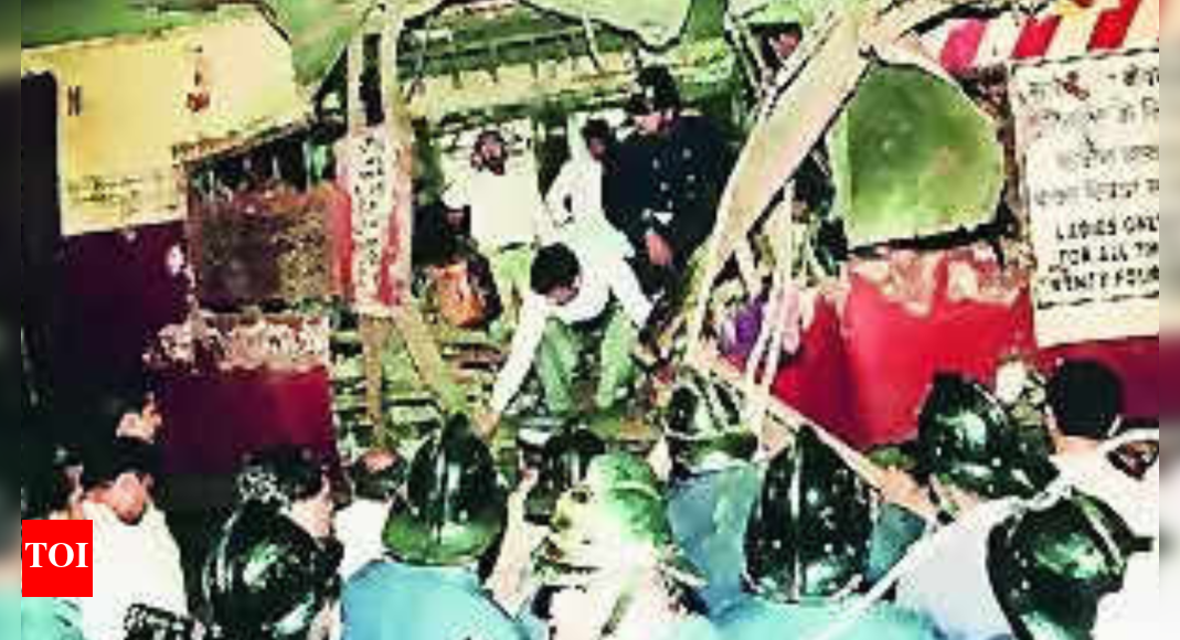 Key suspect in 2003 Mulund train bomb blast case detained in Canada ...