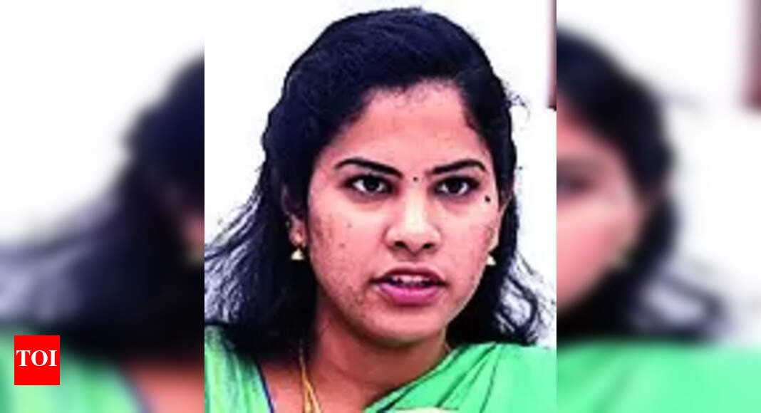 Priya: Mayor Priya To Visit Europe For A Week | Chennai News - Times of ...