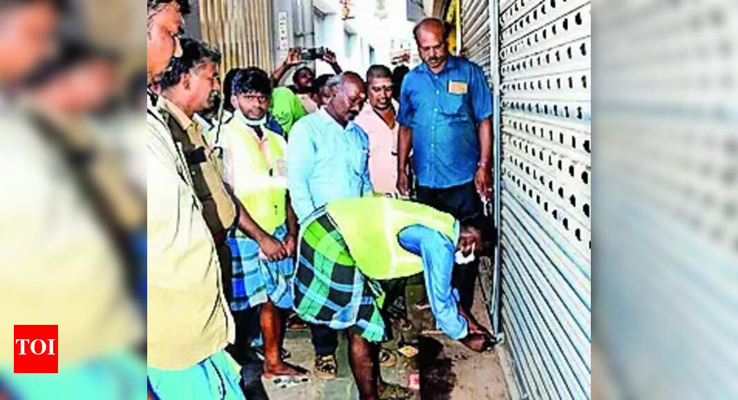 Trichy: 10 Shops At Chathiram Bus Stand Sealed Over Rent Dues | Trichy ...