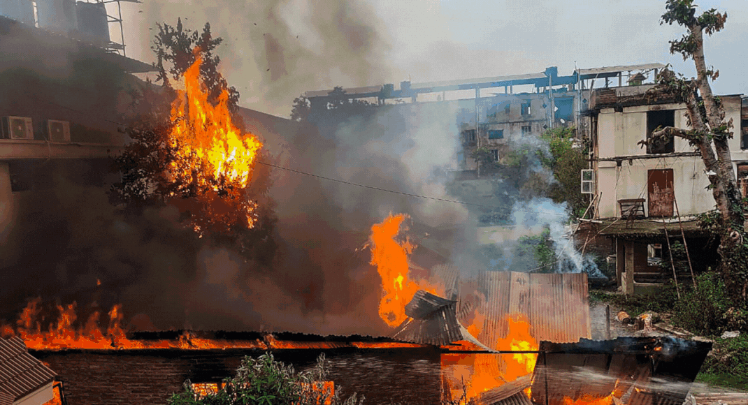 Manipur violence: Mobs clash with security forces in Imphal, 2 injured ...