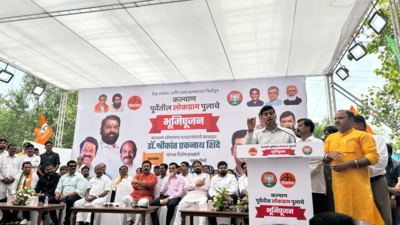 Shrikant Shinde, BJP leaders reconcile in Kalyan, show unity in joint ...