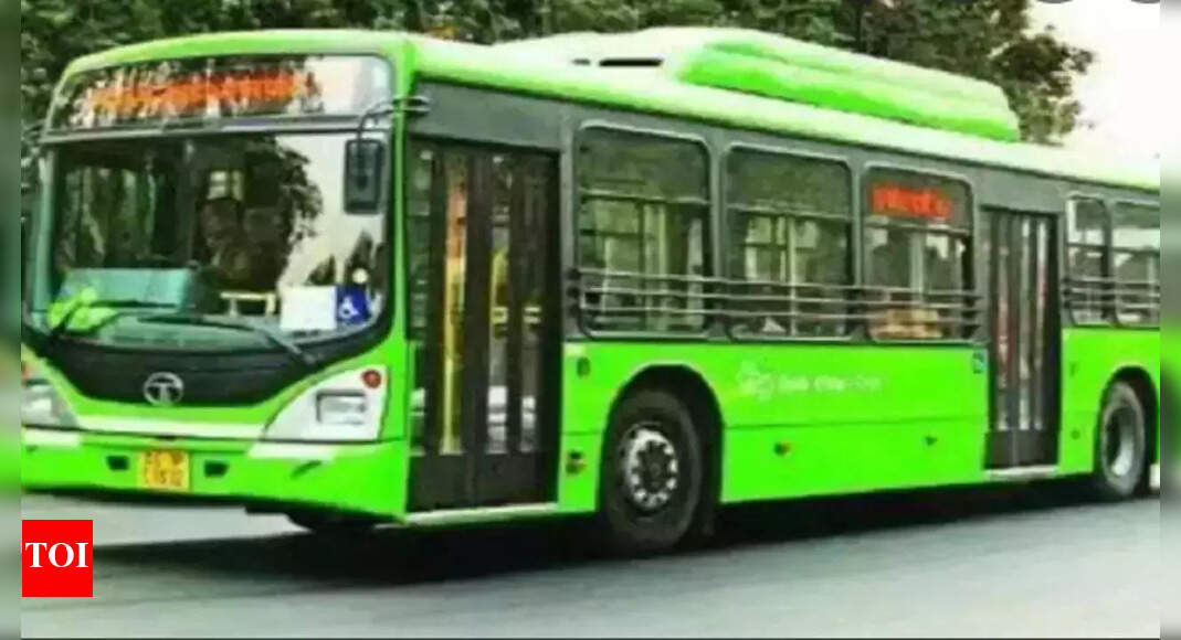 QR codes on buses to ensure breakdowns don't hit traffic | Delhi News ...