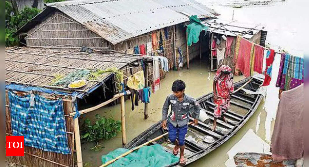Assam floods: Situation still grim, IMD issues heavy rains in Assam for ...