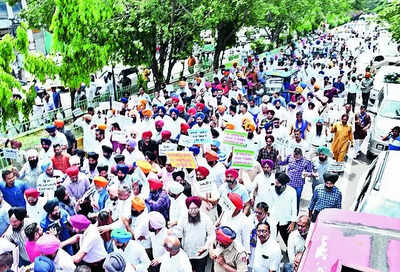 Protest Against Mann Govt For ‘vendetta Against Ajit, Hamdard ...