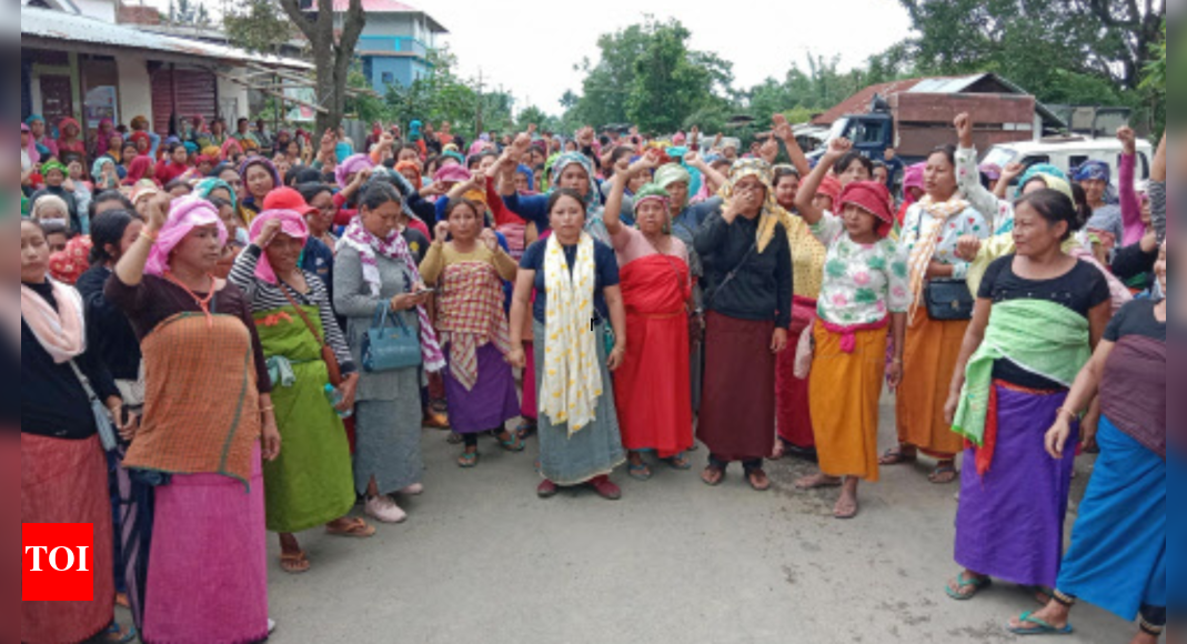 Manipur Violence: HC awaits Centre, state response to review pleas on ...