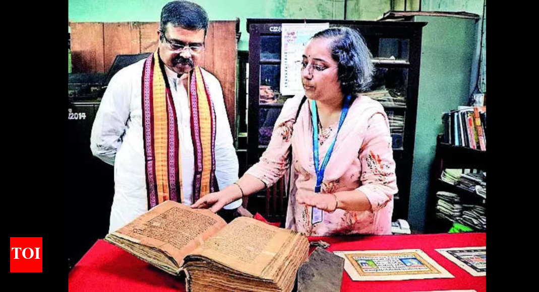 Logic in Darwin's theory for Std X valid: Pradhan | Pune News - Times of India
