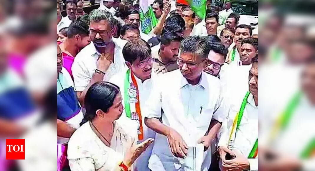 Cong Protests ‘denial’ Of Rice By Centre | Hubballi News - Times of India