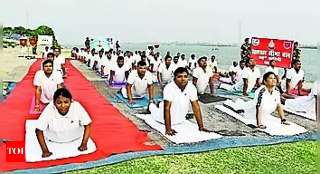Stage Set For Mass Yoga Sessions Today | Patna News - Times of India