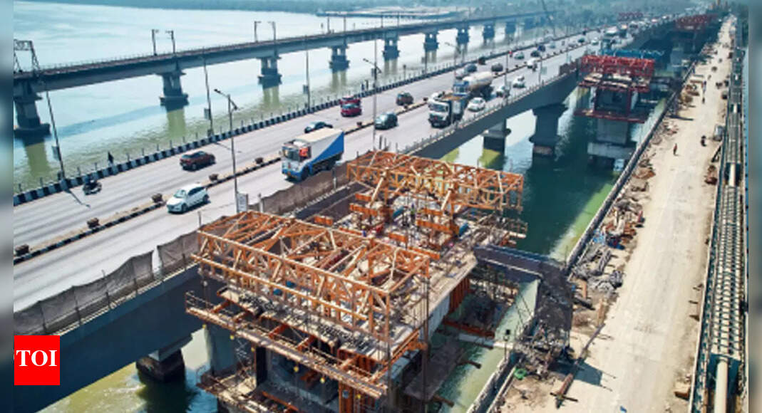 Mumbai traffic news: Third Vashi creek bridge 51% done, to smoothen ...