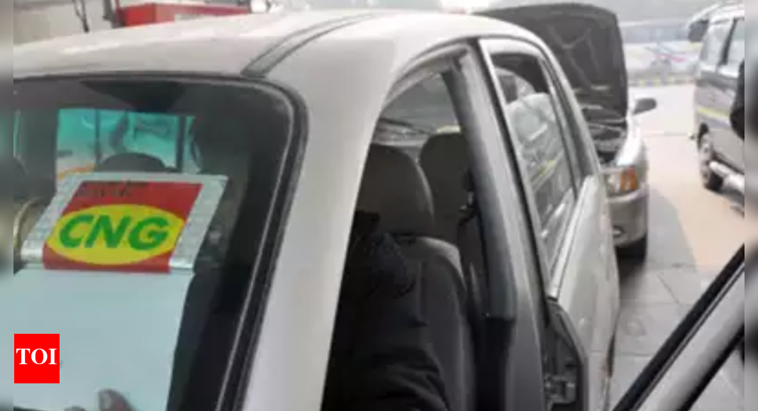 15-year permit for CNG, clean-energy taxis in Delhi | Delhi News ...