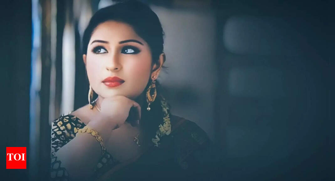 Soumita Saha releases her new Rabindra Sangeet ‘Mor Bhabonare ...