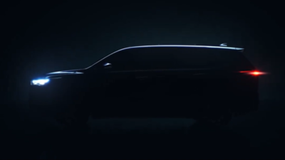 Maruti Suzuki Invicto interior teased: Design changes vs Innova Hycross ...