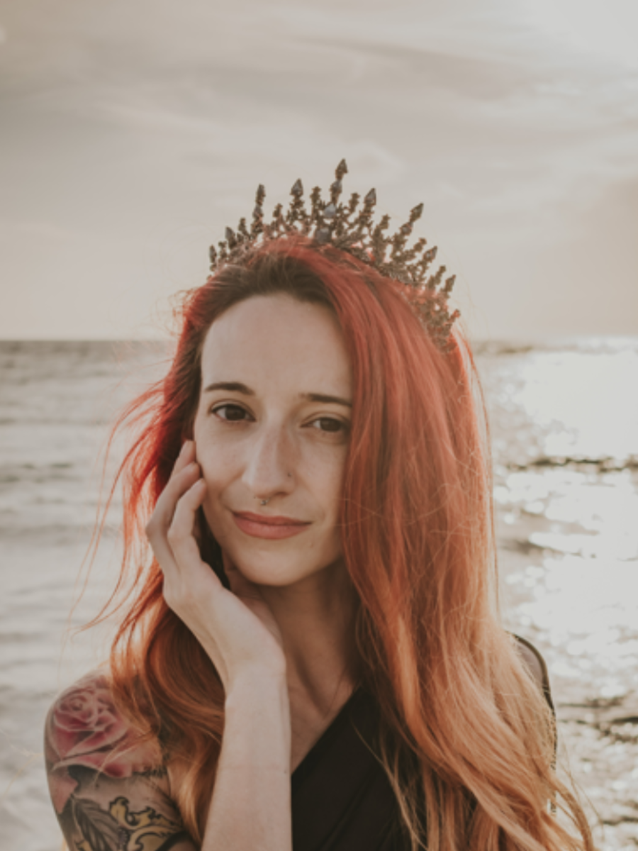 Henna For Dark Brown Hair: How To Get The Rich, Beautiful Colour Of ...