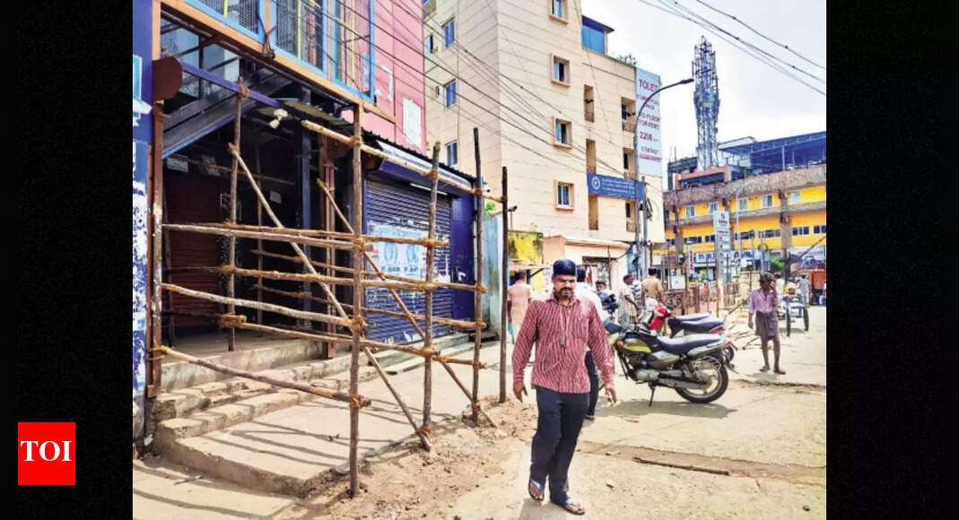 Mylaporeans happy over closure of 2 Tasmac shops | Chennai News - Times ...