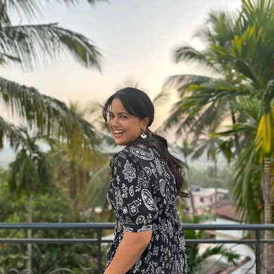 AWAY FROM THE BUSTLE, CELEBS MAKE GOA THEIR HOME - Times of India