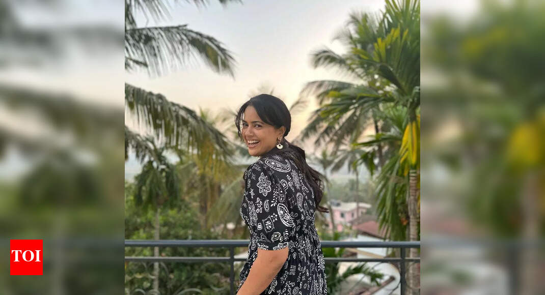 AWAY FROM THE BUSTLE, CELEBS MAKE GOA THEIR HOME - Times of India