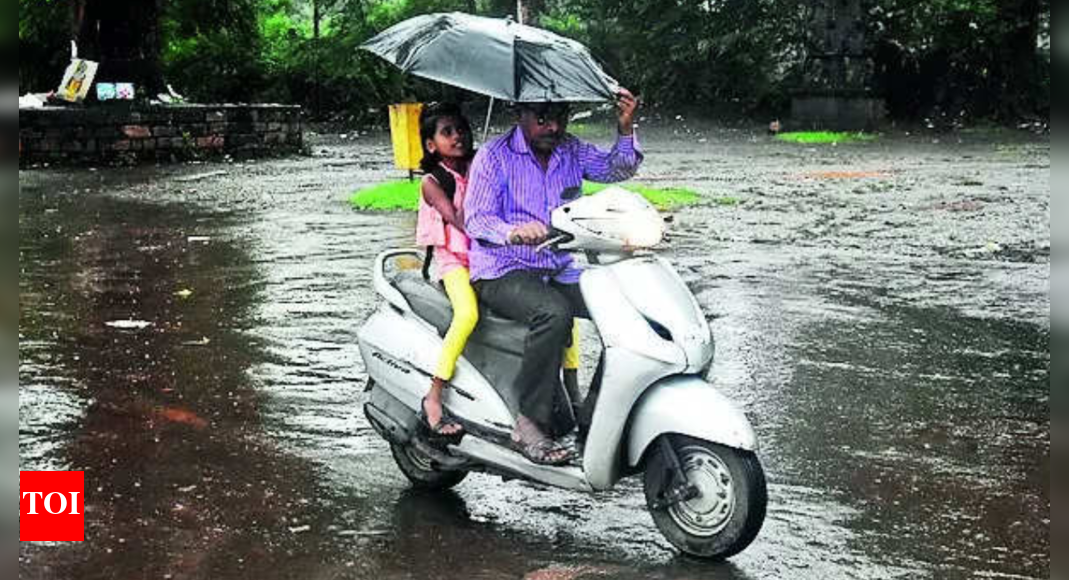 Rain cools down Kolhapur; yellow alert till June 26 | Kolhapur News ...