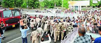Cisf ‘attacks’ Workers Demanding Reopening Of Bokaro Dolomite Mines | Ranchi News - Times of India