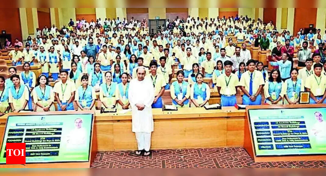 Oav: Cm Inaugurates 13 Oav Buildings, 28 Hostels | Bhubaneswar News ...
