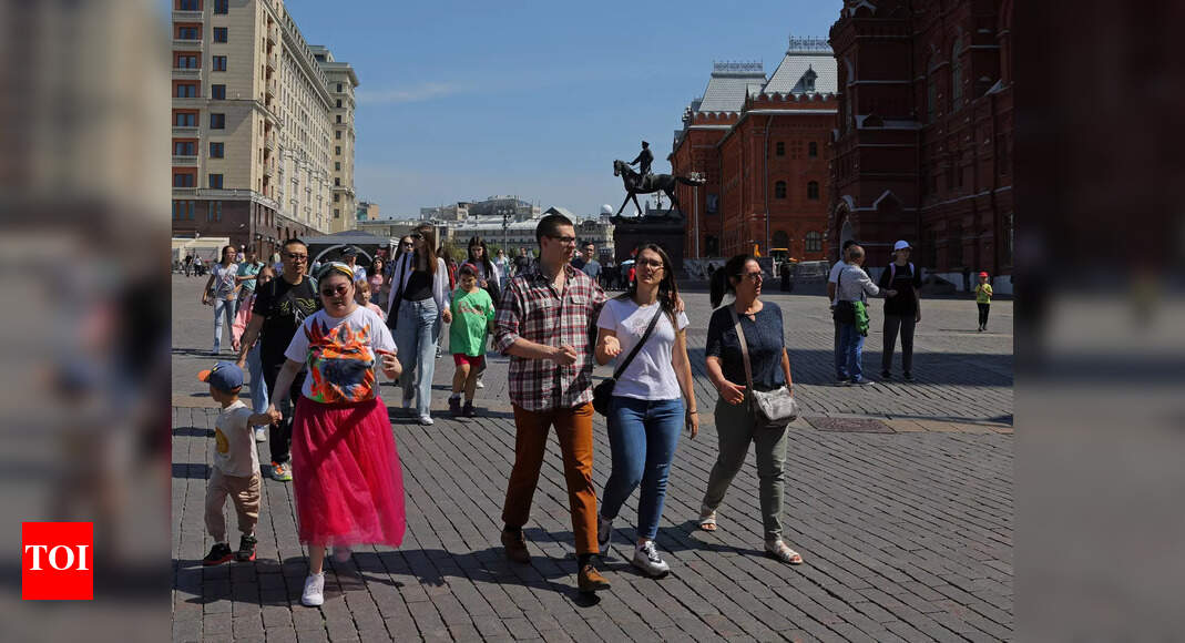 Rebel Russian mercenaries return to base under deal ending advance on ...