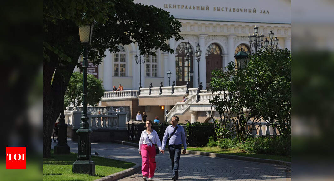 Moscow mayor cancels Wagner mutiny anti-terror regime in city - Times ...