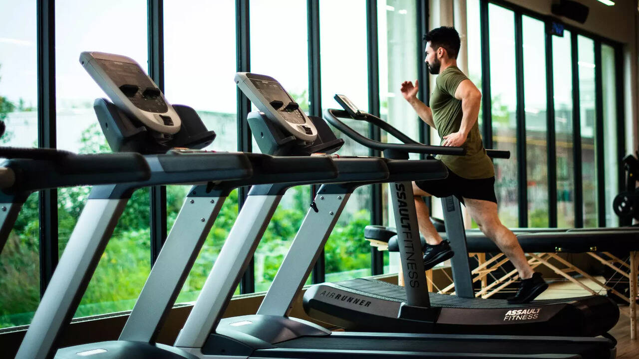 How Can You Utilize The Treadmill To Maximize Cardiovascular Health?