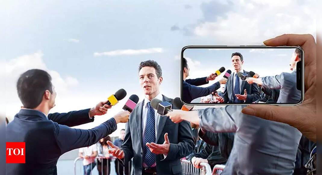 BENNETT UNIVERSITY: The tech age of storytelling through Mobile ...
