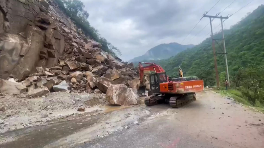 Flash floods, landslides, rains wreak havoc in Himachal Pradesh; many killed | The Times of India